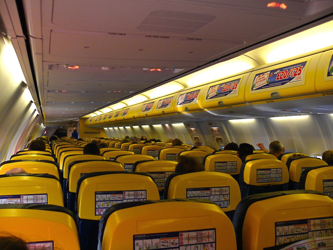 Ryanair či Wizz Air: Pri príručnej batožine neodpustia ani centimeter