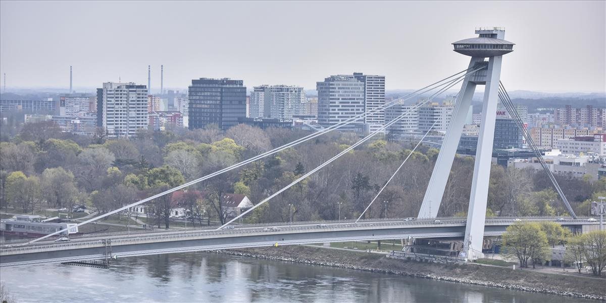 Tragédia v Bratislave. Muž zastavil auto a skočil z mosta! | Netky.sk