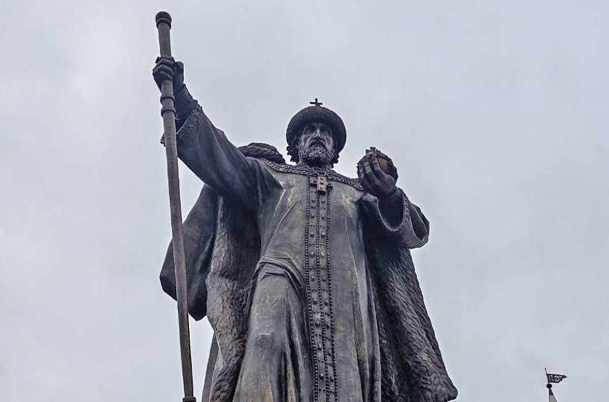 V Ruskej Vologde odhalili 9-metrovú sochu cára Ivana Hrozného