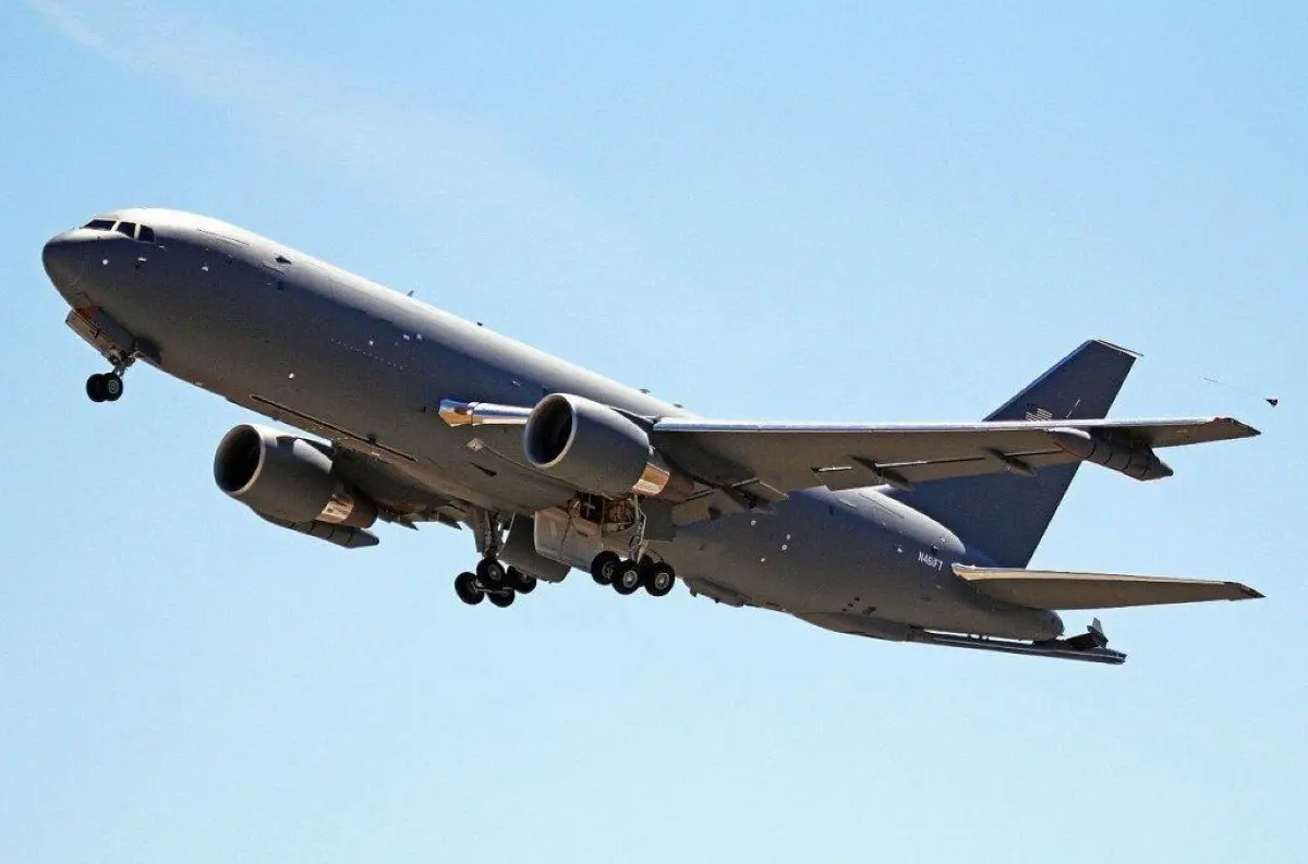 Irán prišiel o letecké monštrum: Obrovský KC747 bol tak veľký, že mu