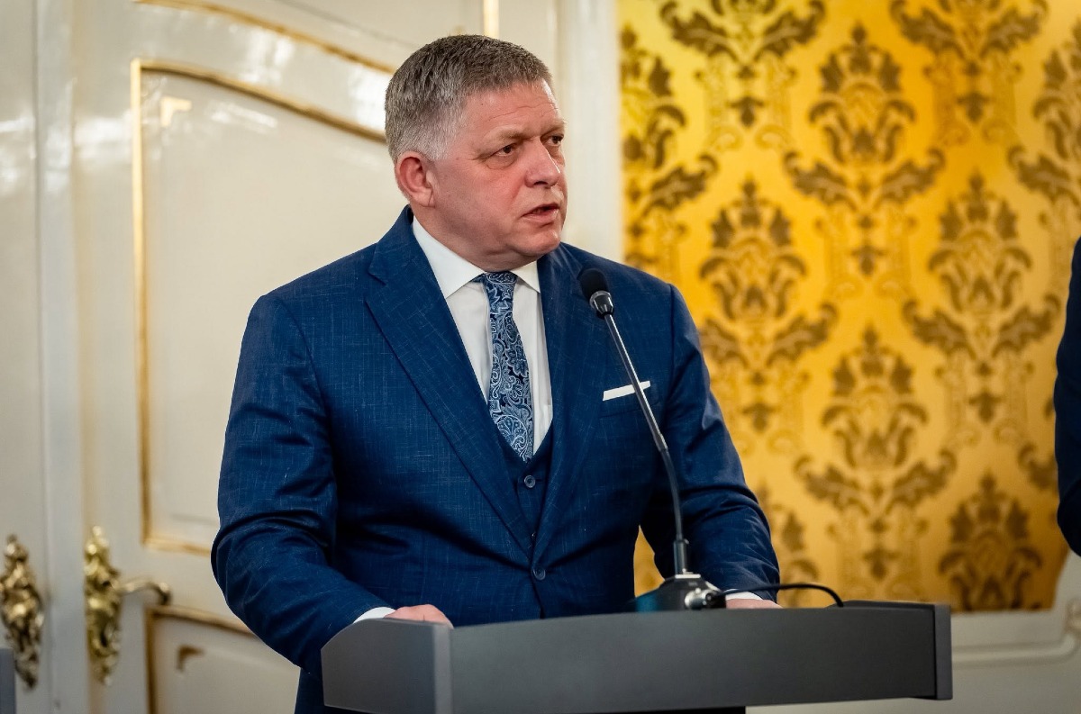 Fico po rozhodnutí Ústavného súdu zvoláva hlasovanie o dôvere vláde: